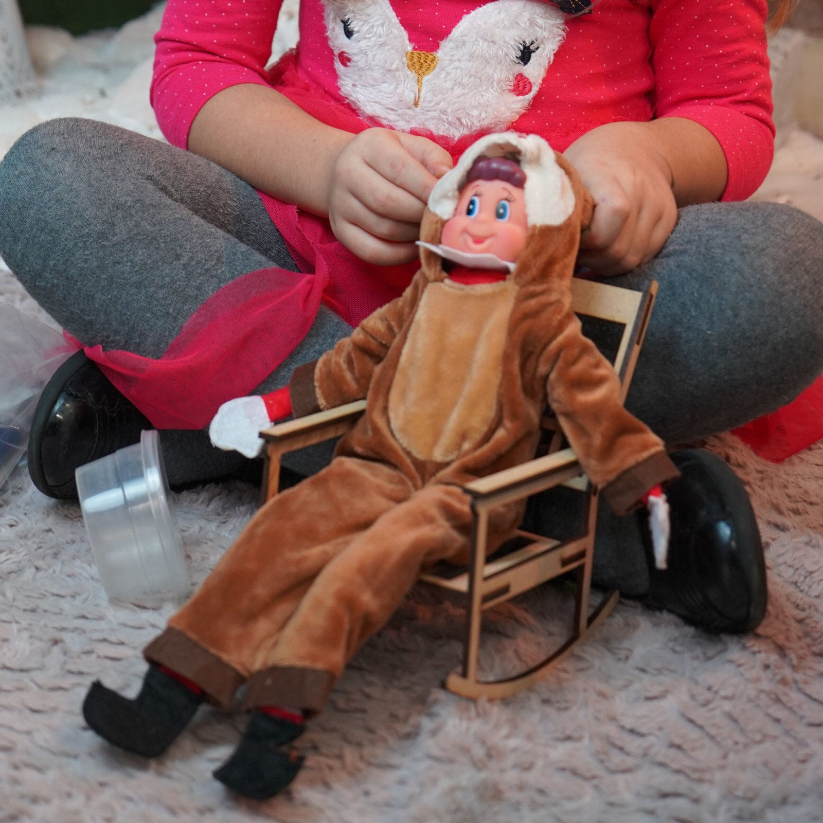 Naughty Elf Rocking Chair | Model Scenery | Diorama