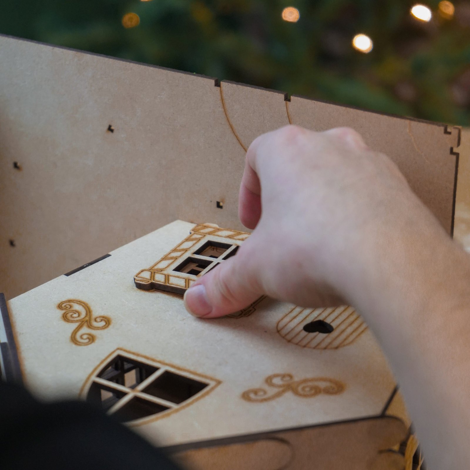 Christmas Wooden Gingerbread House & Garden Kit | WWScenics